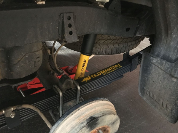 Комплект подвески OME для Toyota Hilux Revo 2015+ амортизаторы BP-51 ...